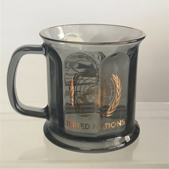 Dining | United Nations Smoke Glass Wgold Logo World Map Global Trim ...